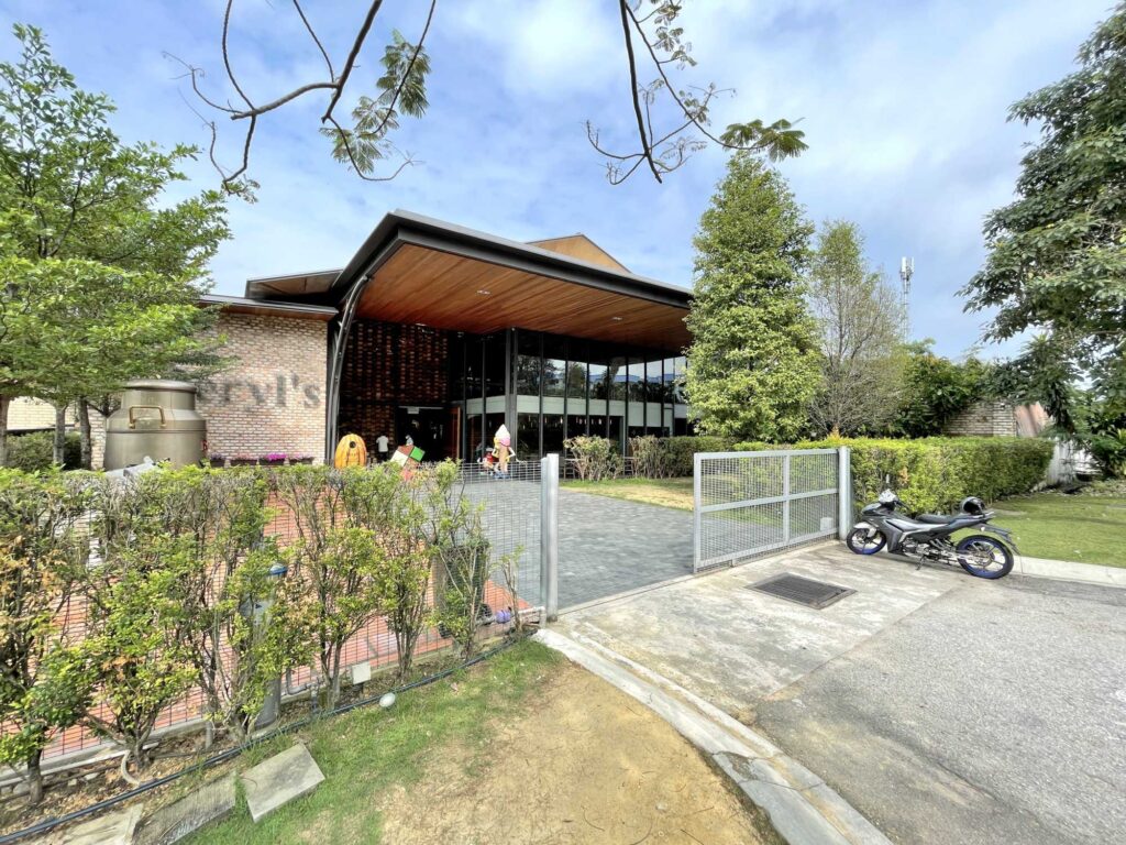 マレーシア産チョコレート Beryl’s がお買い得！見切り品が買えるベリーズ工房へ行ってみた！