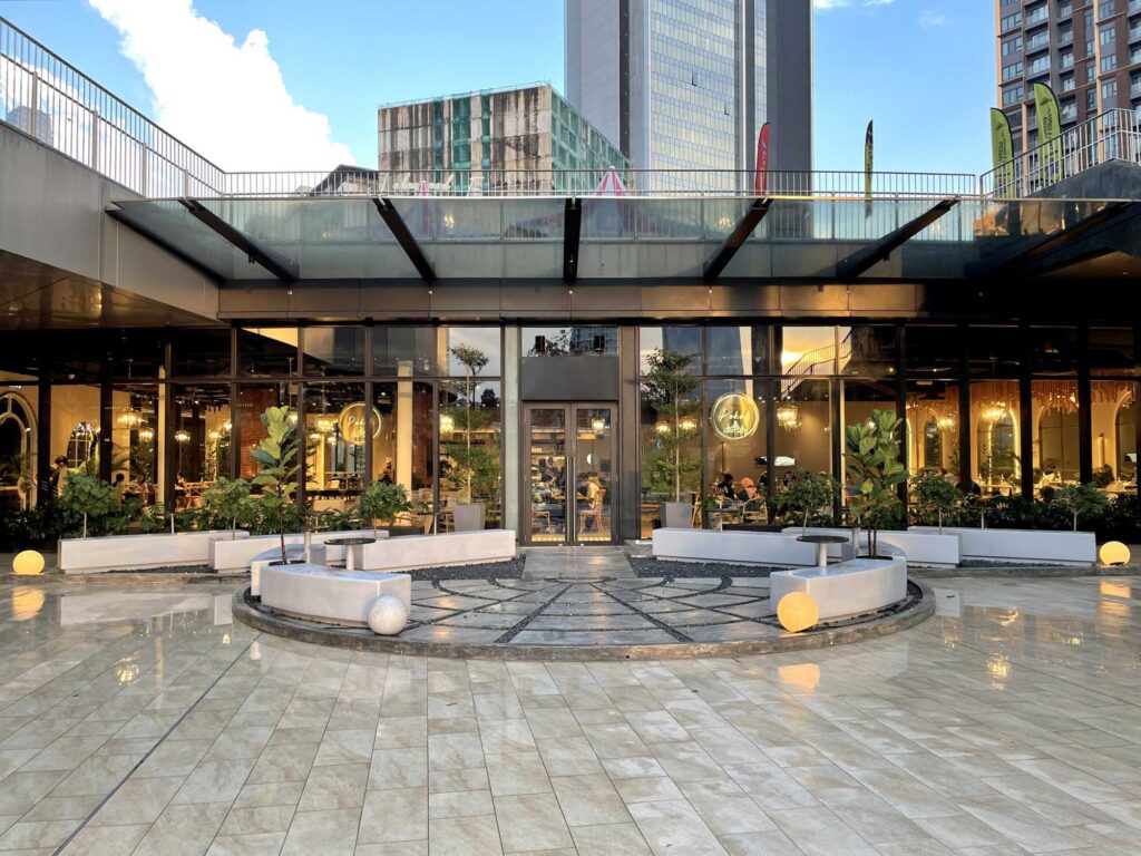 マレーシア料理が美味！お洒落なカジュアルレストラン POKOK Lalaport